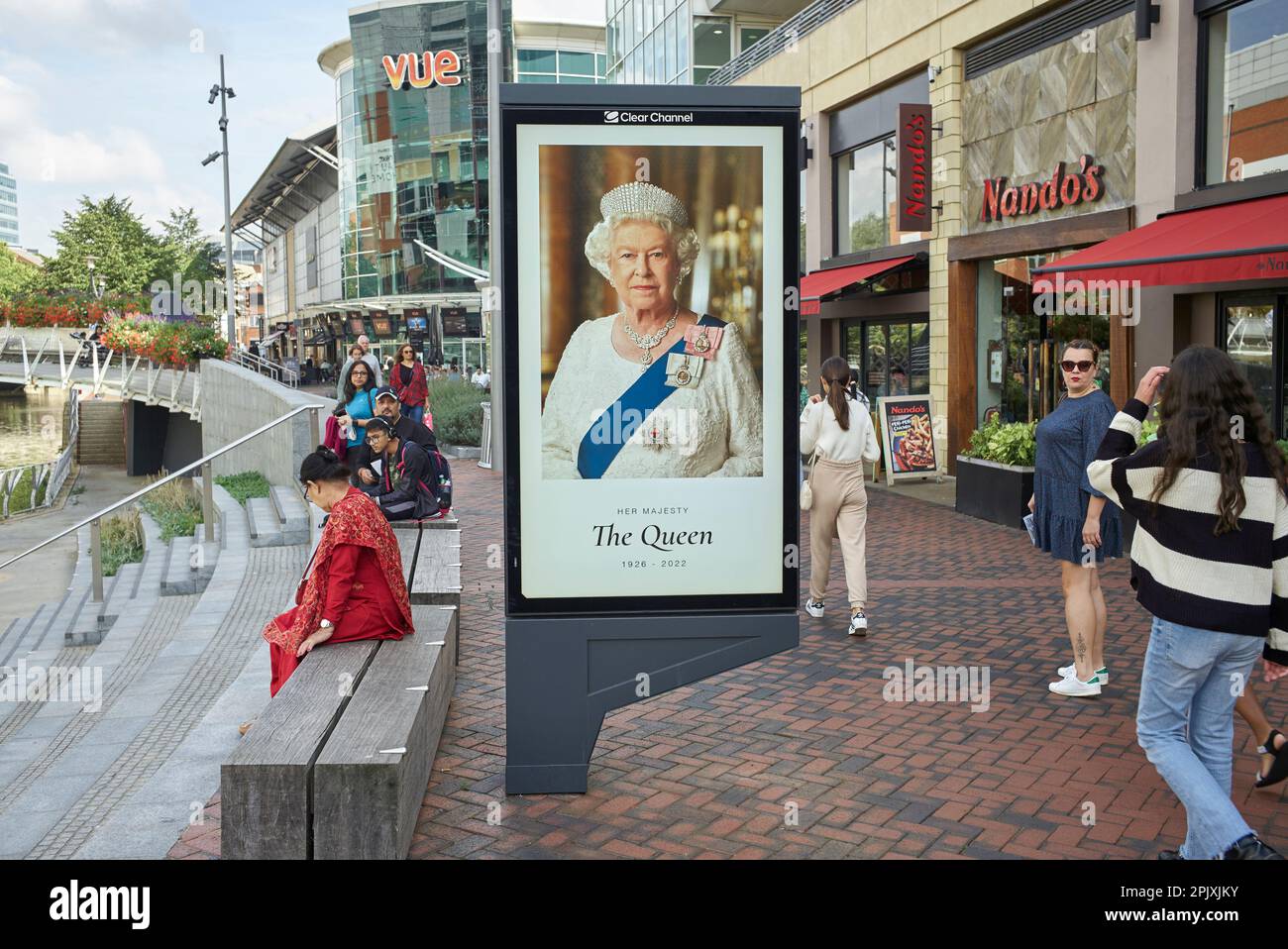 Queen elizabeth ii posters hi-res stock photography and images - Alamy