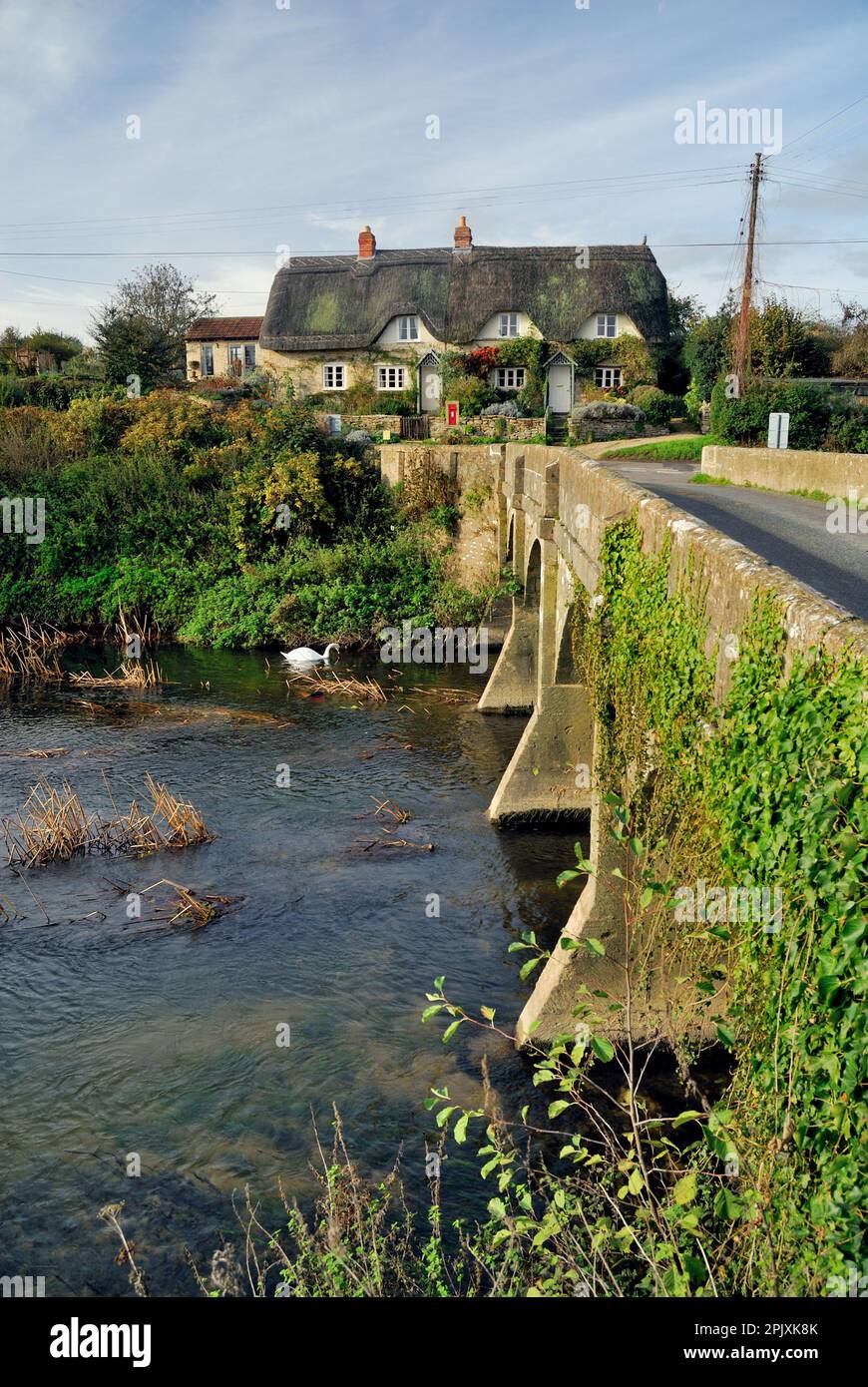 Bridge at reybridge hi-res stock photography and images - Alamy