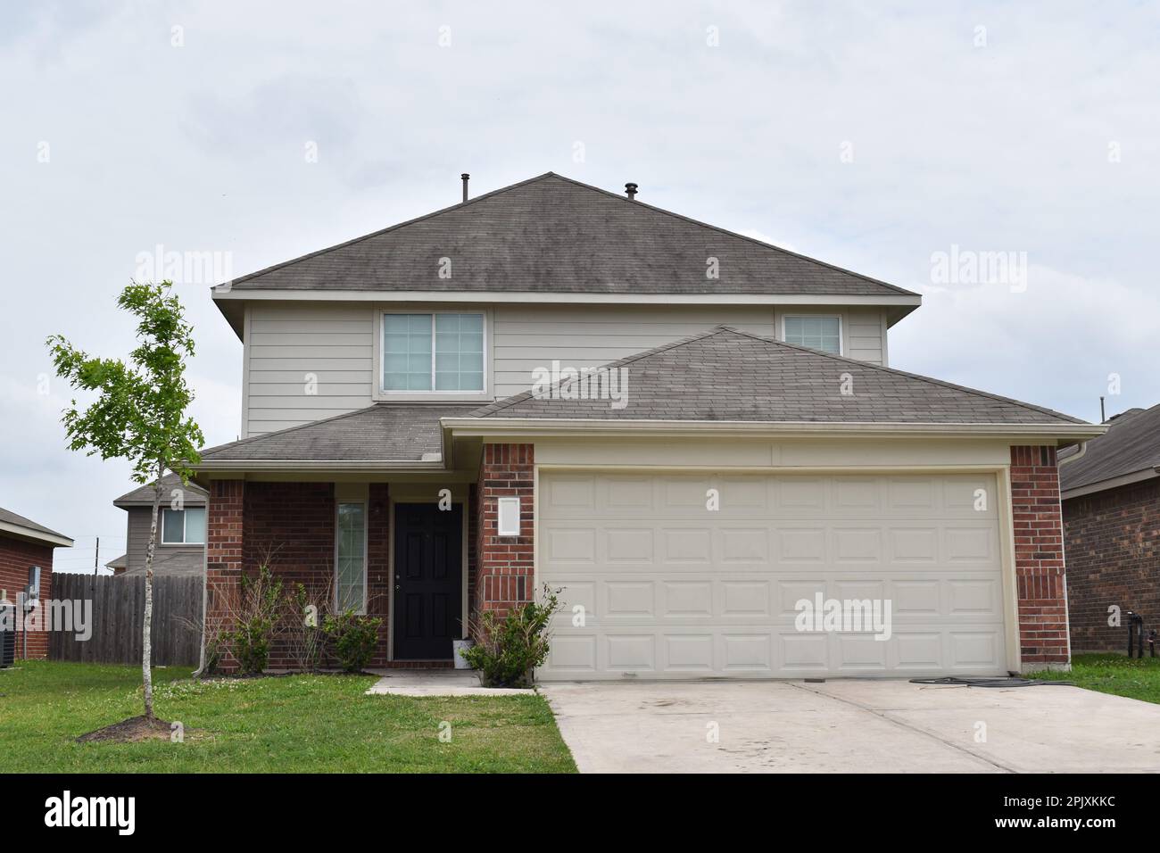 Middle class house texas hi-res stock photography and images - Alamy