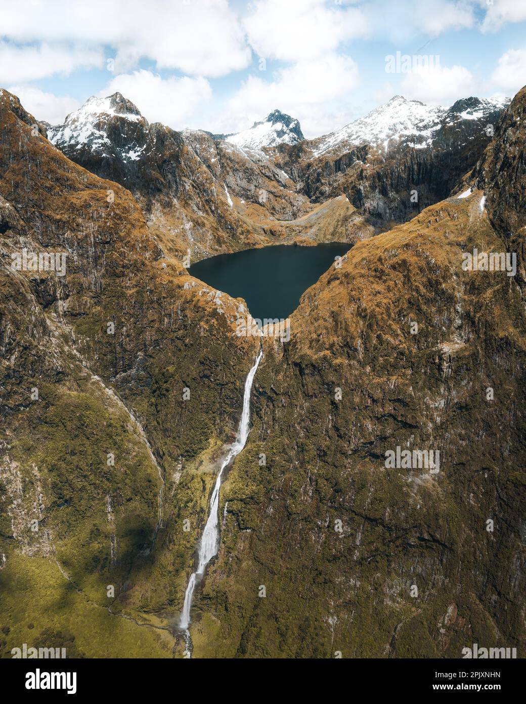 Amazing aerial view of mountain Lake Quill and Sutherland Falls on the ...
