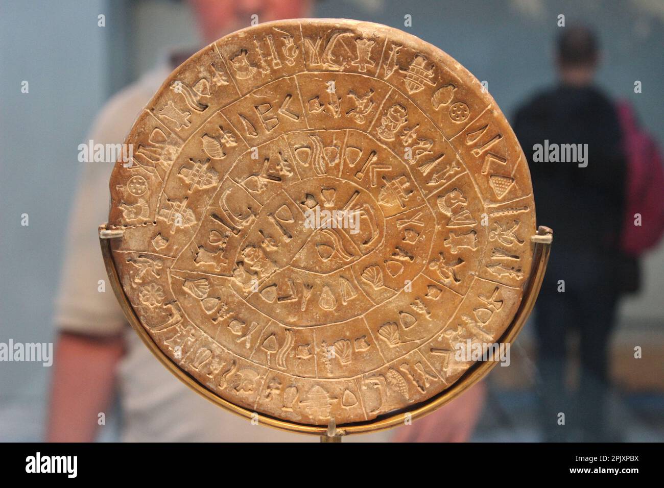 Phaistos disc discovered 1908 hi-res stock photography and images - Alamy