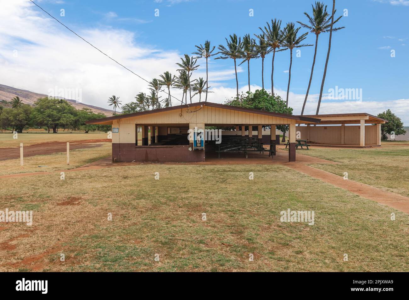 One Ali'i public beach park gazebo on the Hawaiian island of Molokai ...