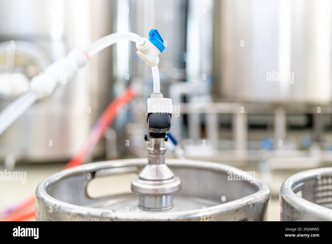 beer keg connected in pub. beer keg head Stock Photo - Alamy