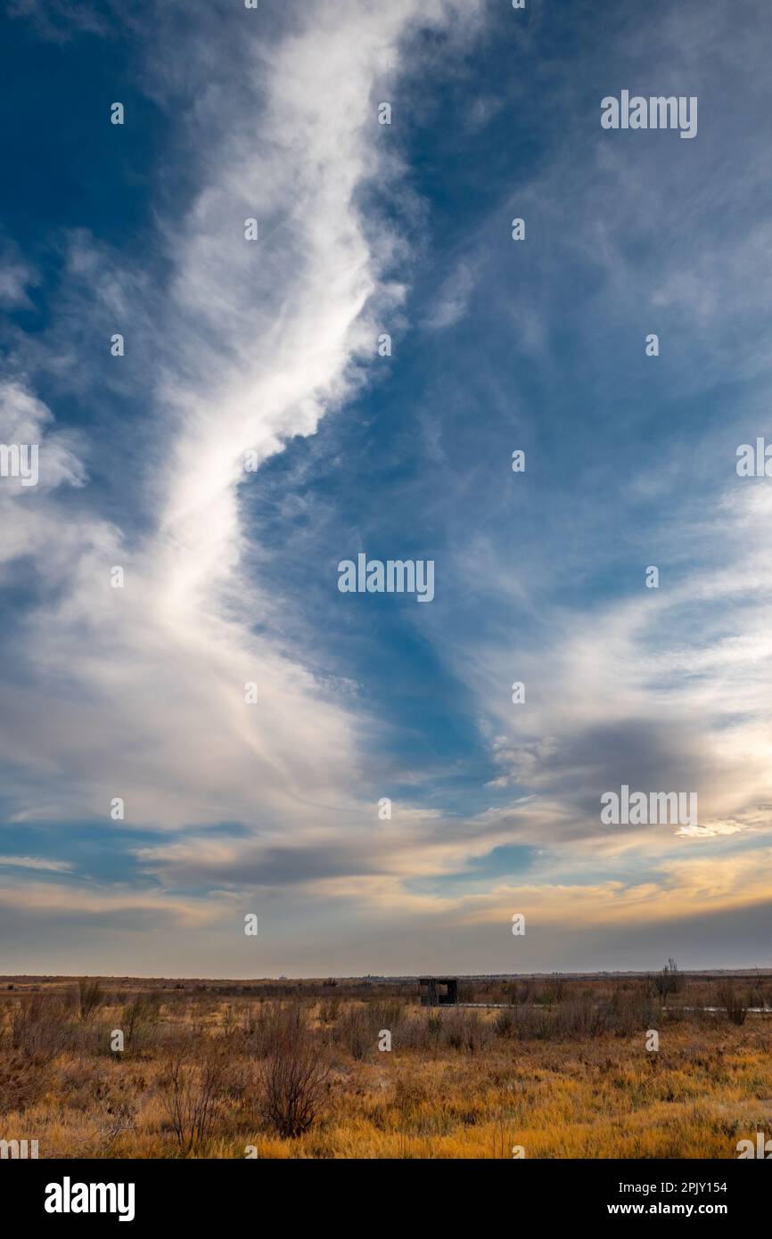 Sunset over the prairies hi-res stock photography and images - Alamy