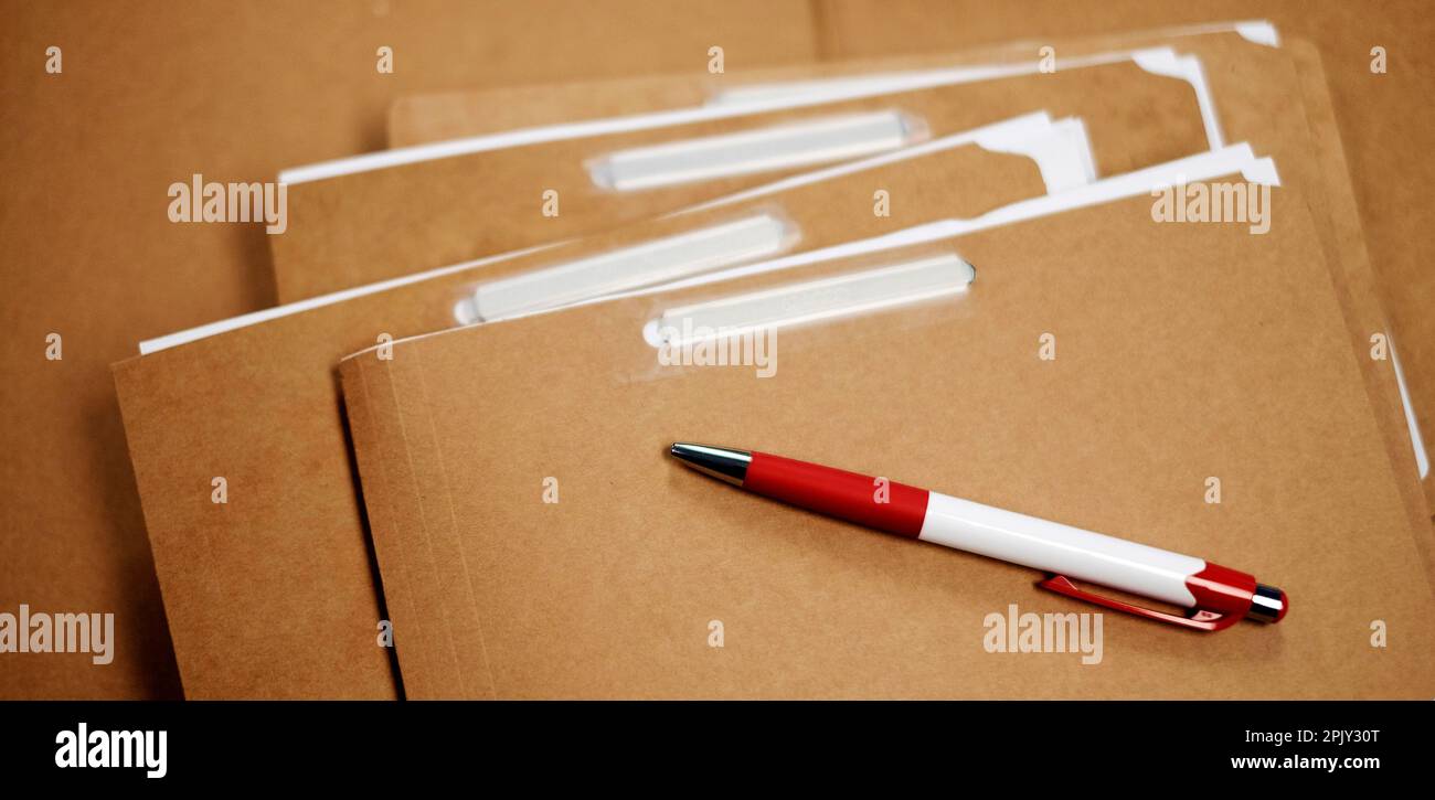 Files on desk hi-res stock photography and images - Alamy