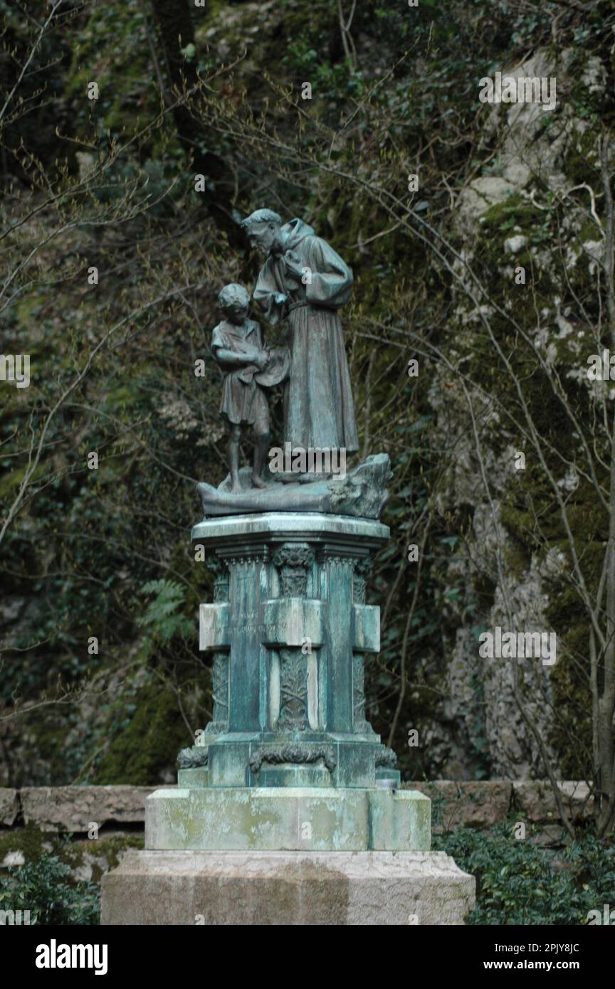 statue of St. Francis with child in the woods of the Hermitage Stock ...