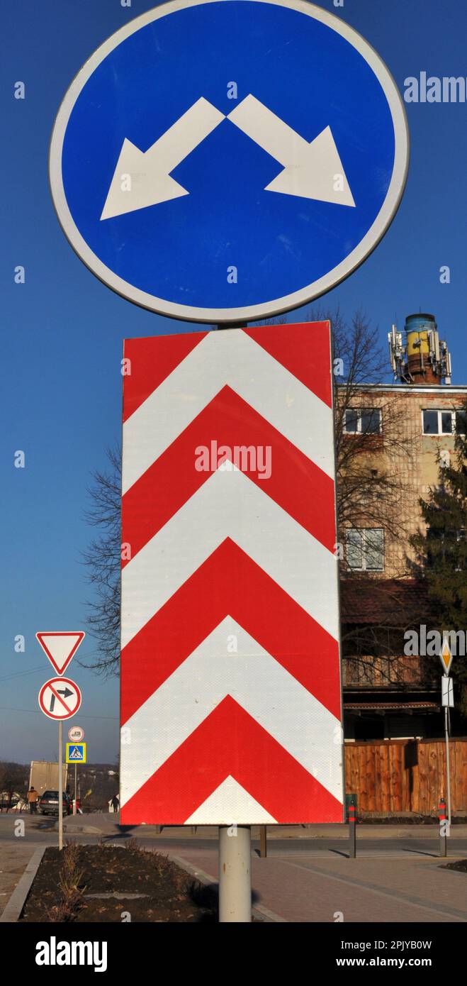 Road sign. Graphic drawing to communicate information to road users ...