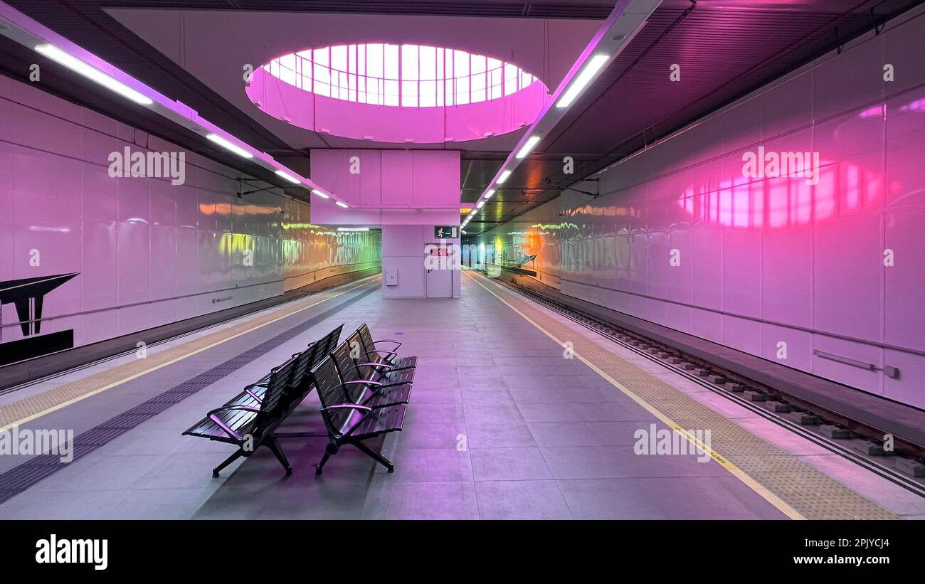 interior of the new railway station in León Stock Photo - Alamy