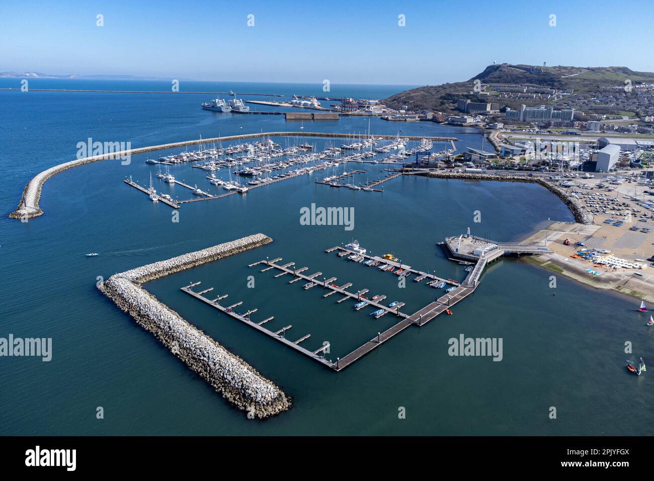 Floatel hi-res stock photography and images - Alamy