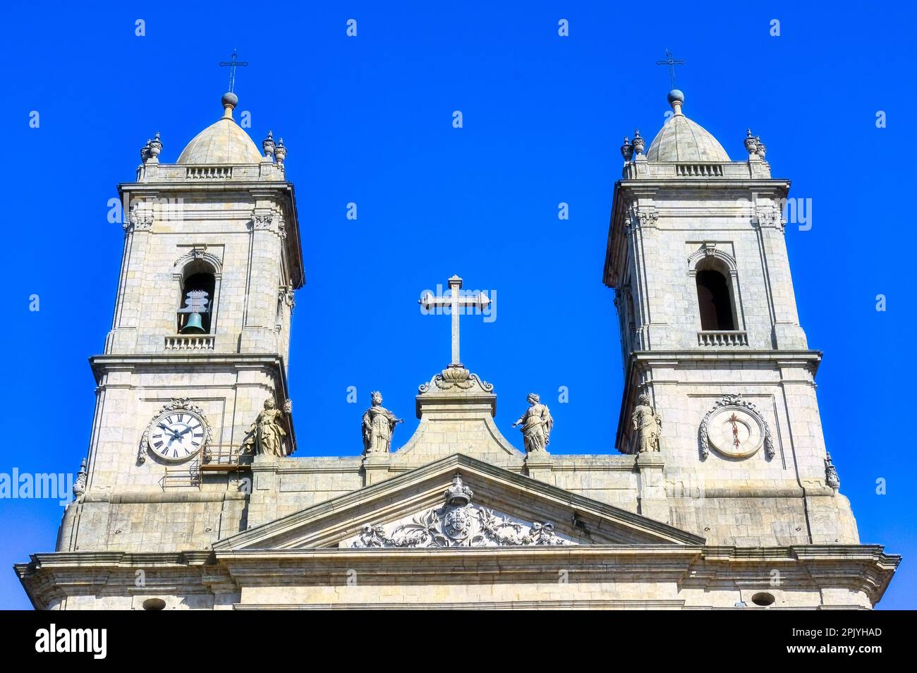 Symmetric view of the two bell towers and the upper part of the facade ...