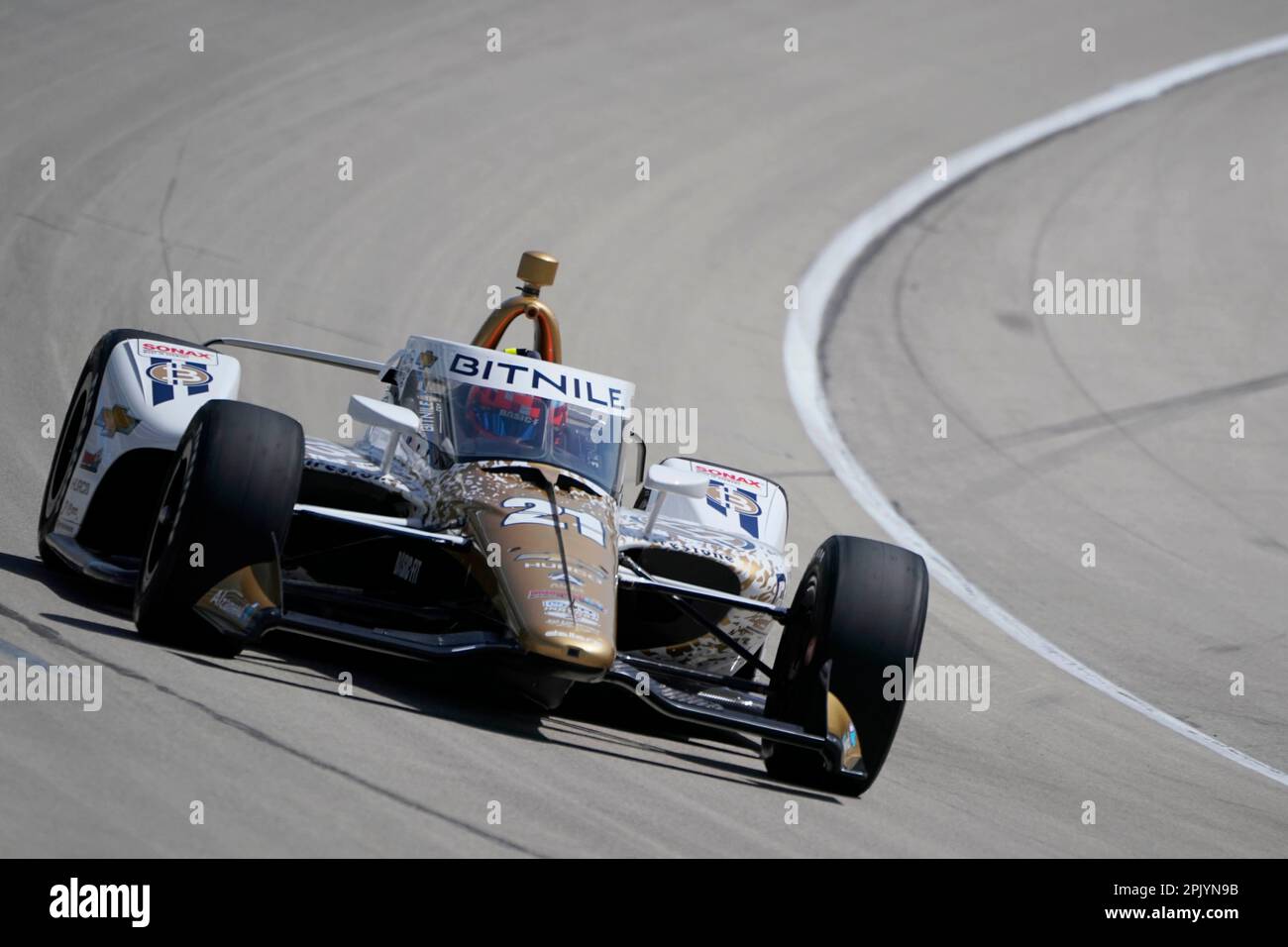 Rinus VeeKay (21) drives during qualifying for the IndyCar auto race at ...