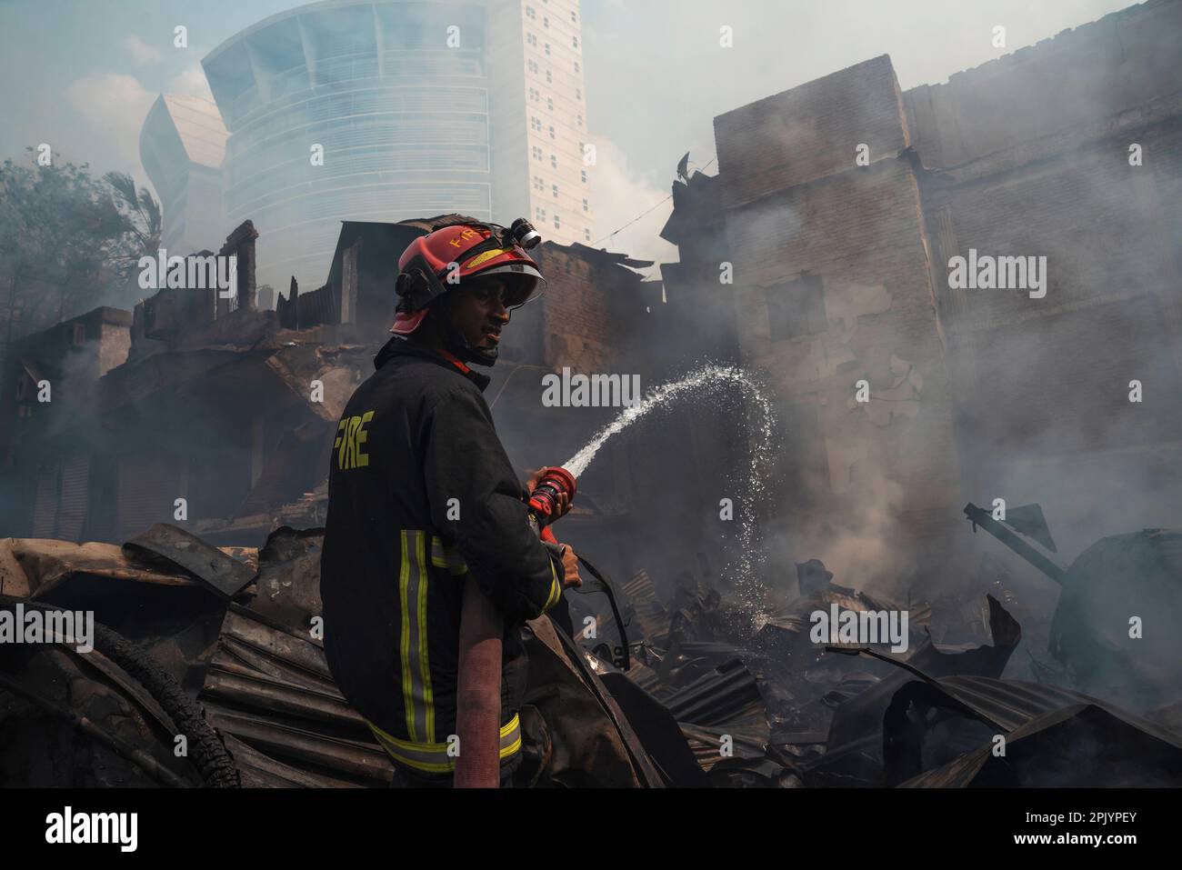 Dhaka, Bangladesh. 4th April 2023. A large fire has gutted thousands of shops at the Bangabazar ...