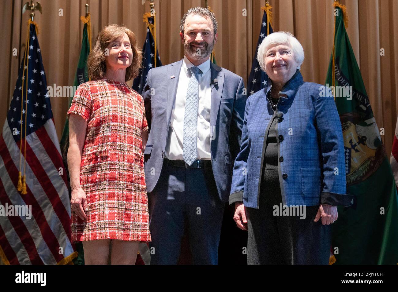 Treasury Secretary Janet Yellen poses for photo with Internal Revenue ...