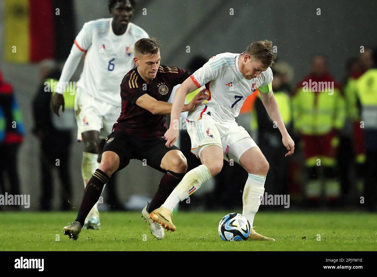 COLOGNE - (lr) Joshua Kimmich of Germany, Kevin De Bruyne of Belgium ...