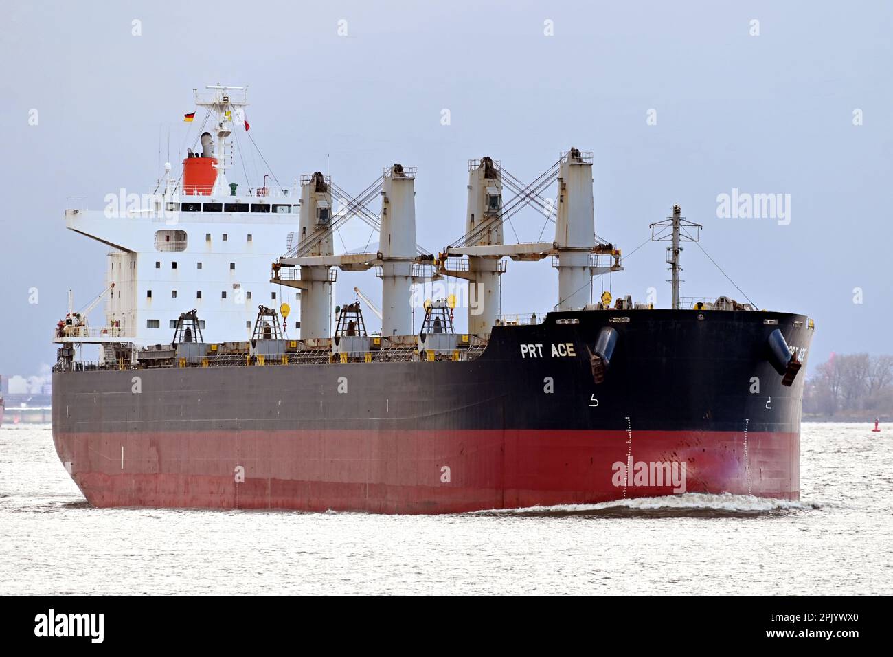 Handysize bulkcarrier PRT ACE heading for Hamburg Stock Photo - Alamy
