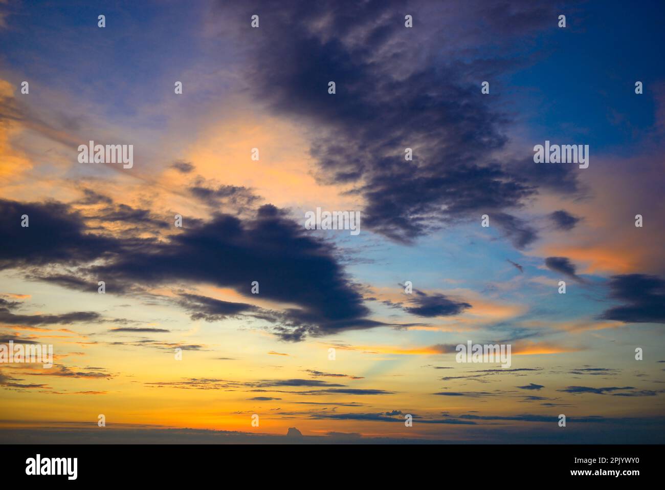 Fantastic sunset sky hi-res stock photography and images - Alamy