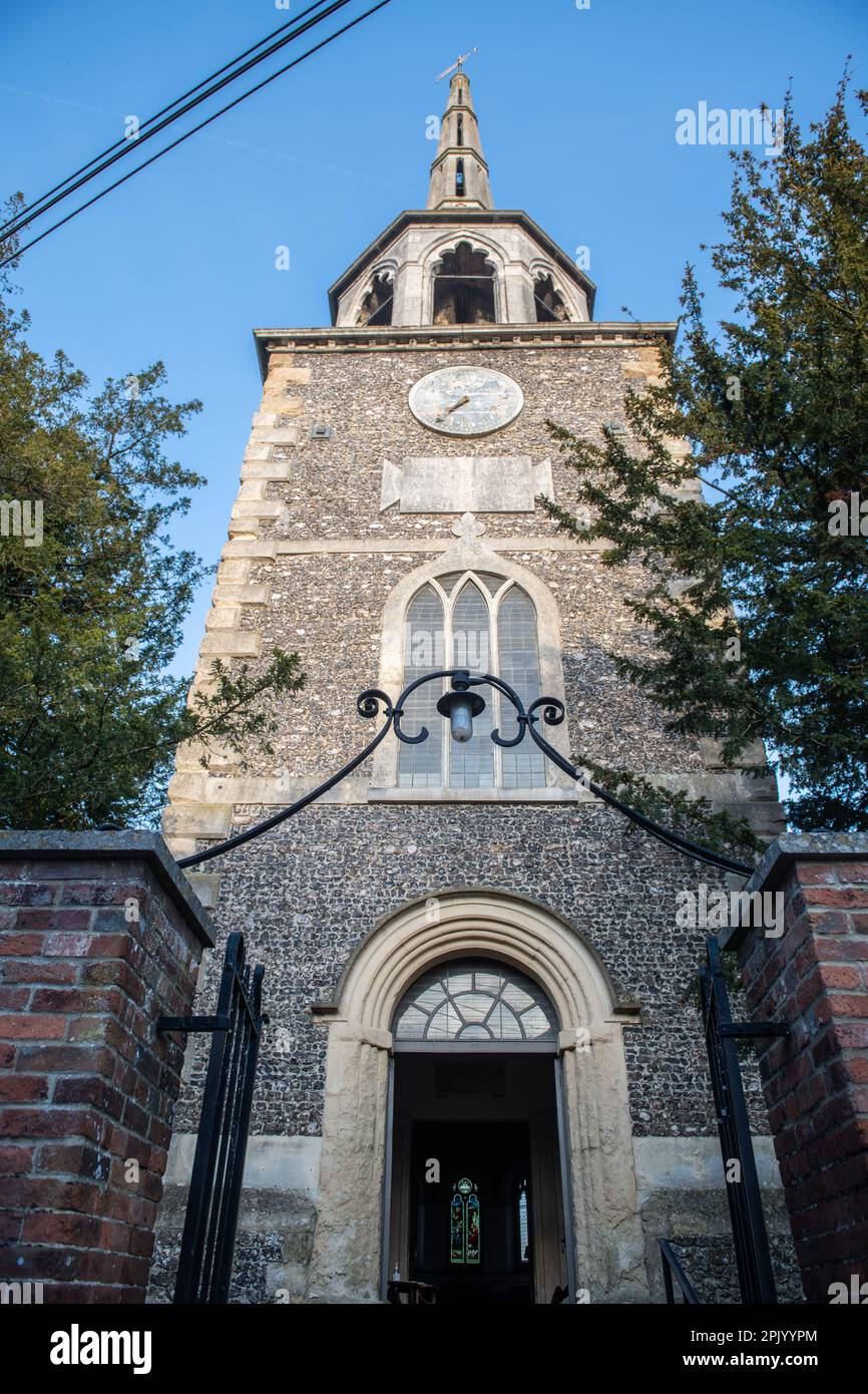 Exterior of St Peter's Church, Wallingford Stock Photo - Alamy