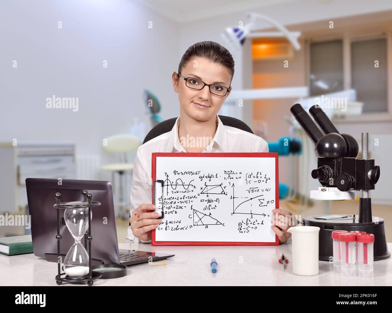 Clipboard classroom hi-res stock photography and images - Alamy