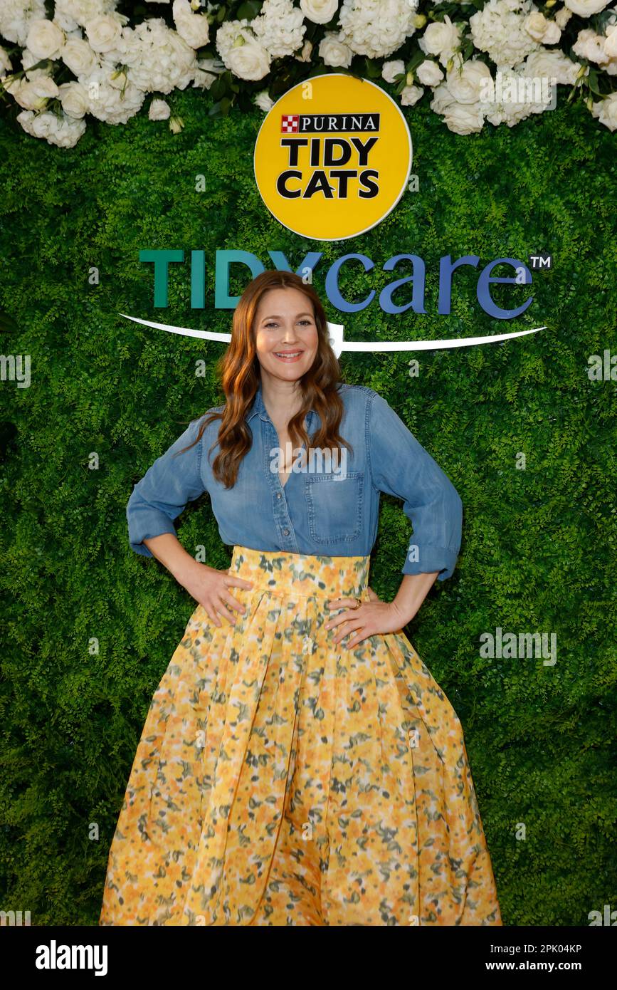 IMAGE DISTRIBUTED FOR TIDY CATS - Drew Barrymore attends the launch of ...