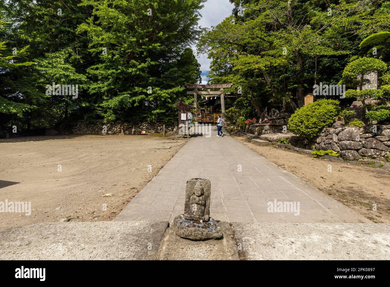 Risshakuji Temple, Yamadera temples, approach pass, Yamadera, Yamagata ...