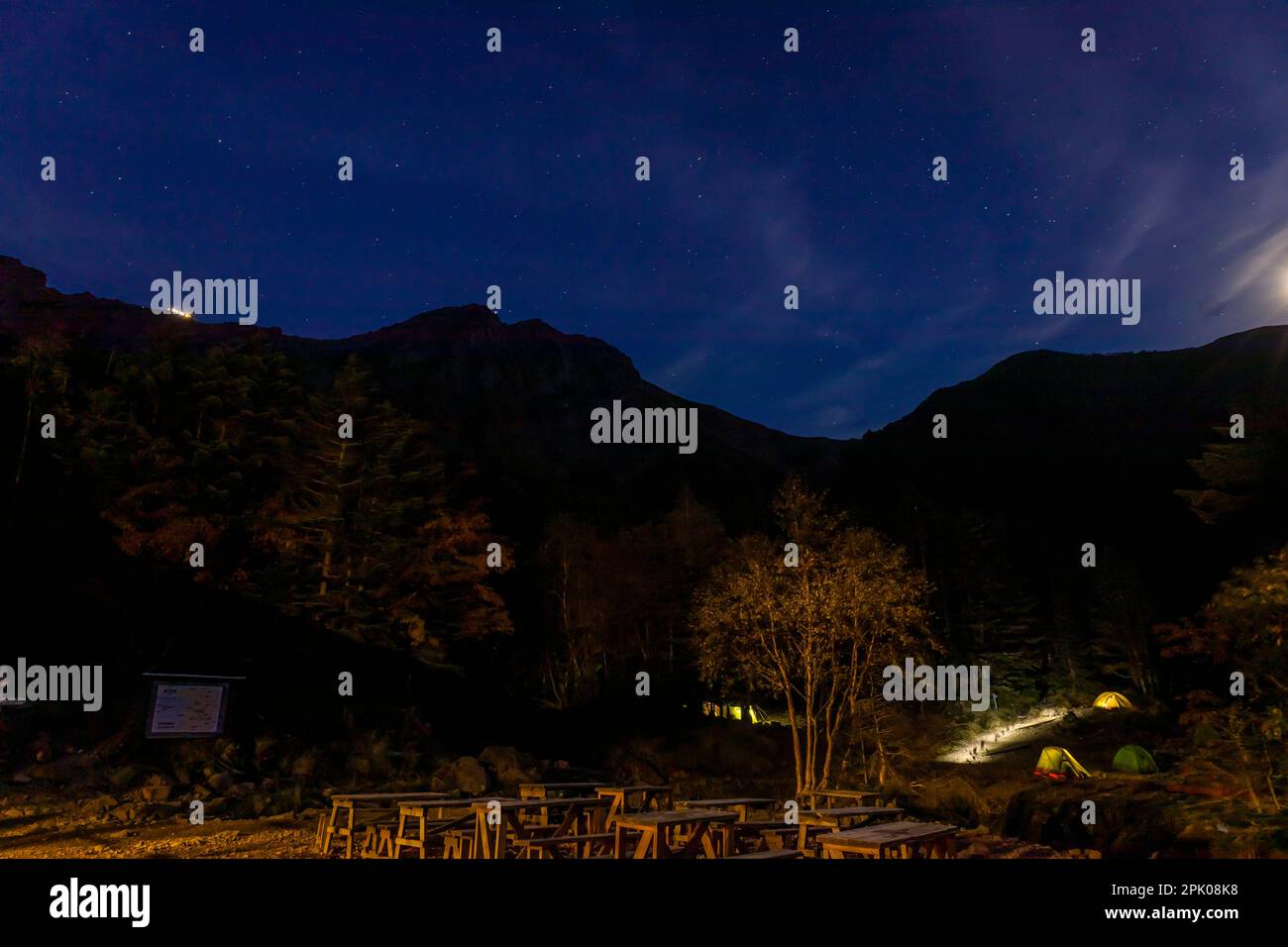 Yatsugatake mountains range, night scene from Gyojagoya(Gyoja cottage ...