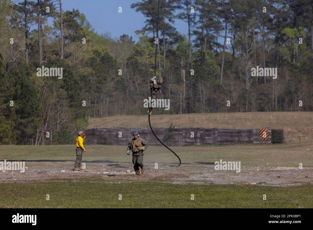U.S Marine Corps Staff Sgt. Devin Rockett a ropes and recovery ...