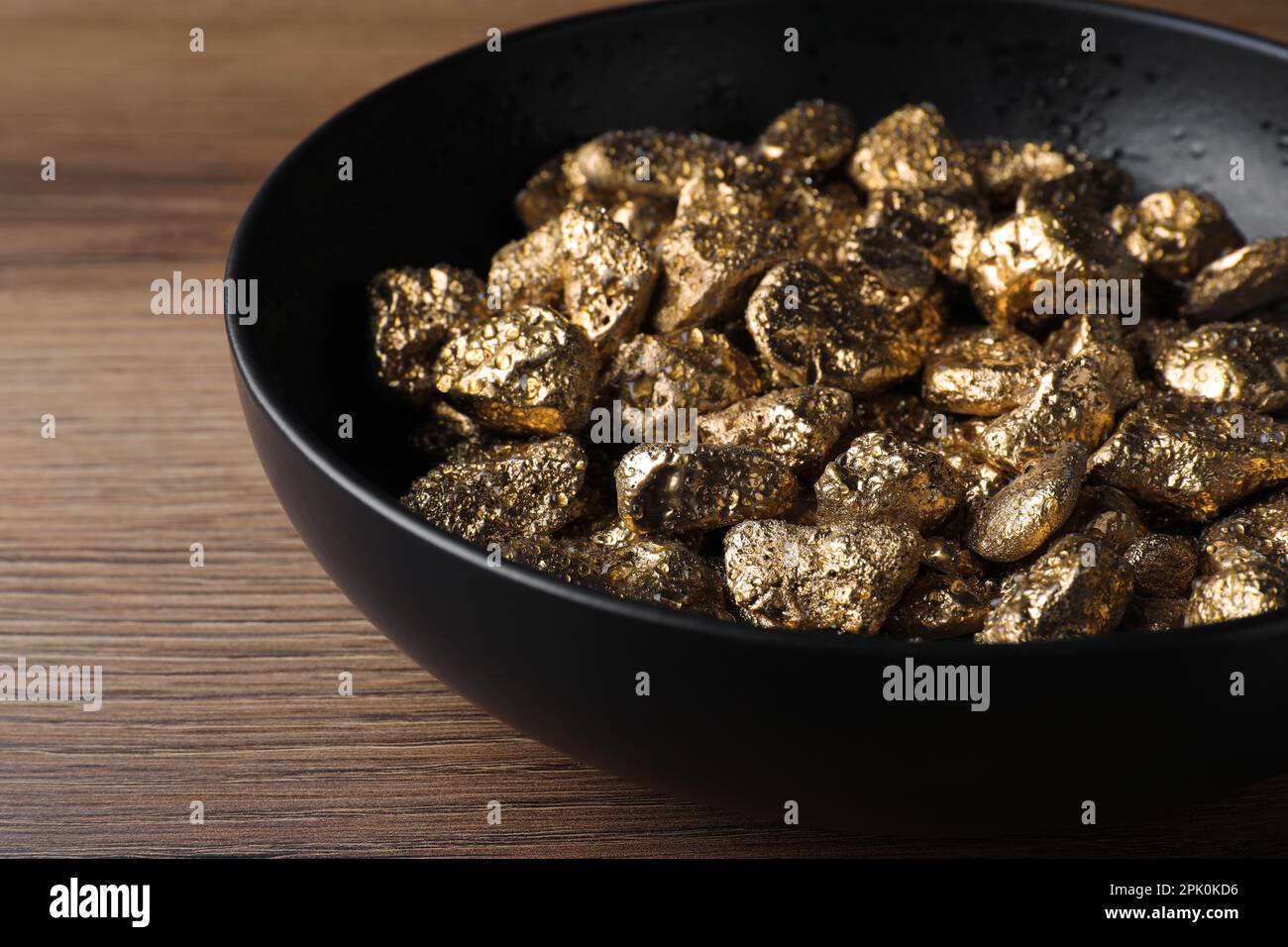 Gold metal lumps hi-res stock photography and images - Alamy