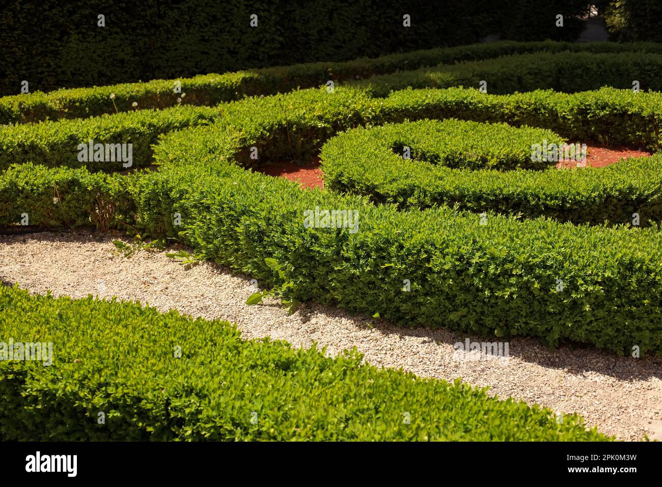 Architectural maze hi-res stock photography and images - Alamy