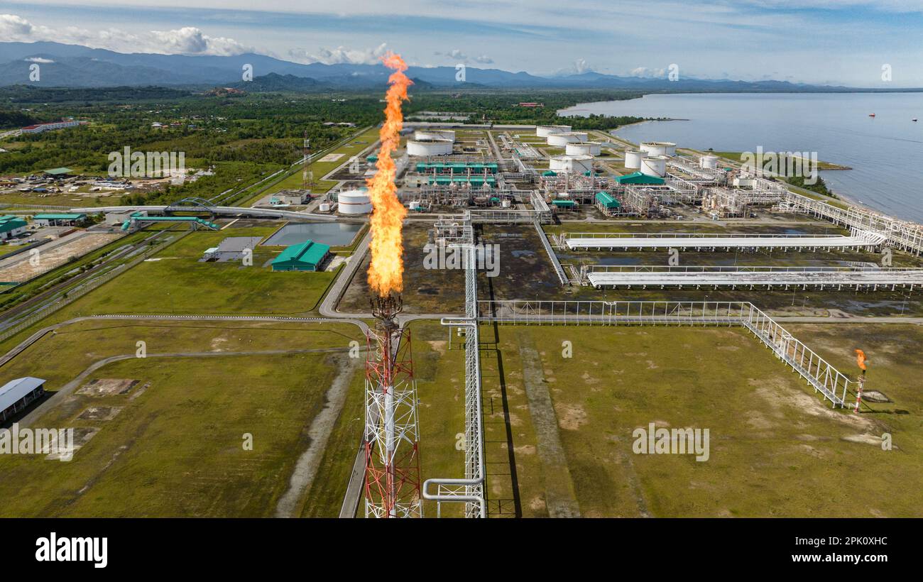 Gas flare on major hi-res stock photography and images - Alamy