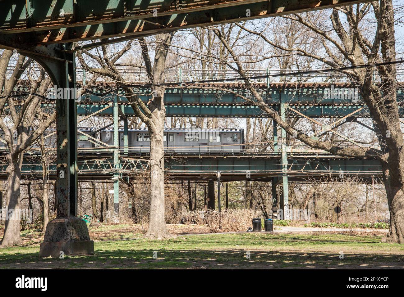 New york elevated railroad structure hi-res stock photography and ...