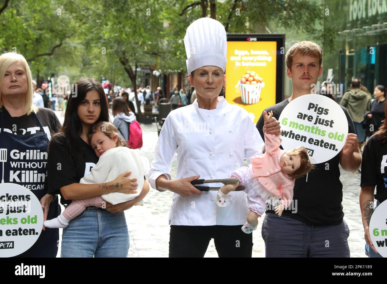 Stunt pigs hi-res stock photography and images - Alamy