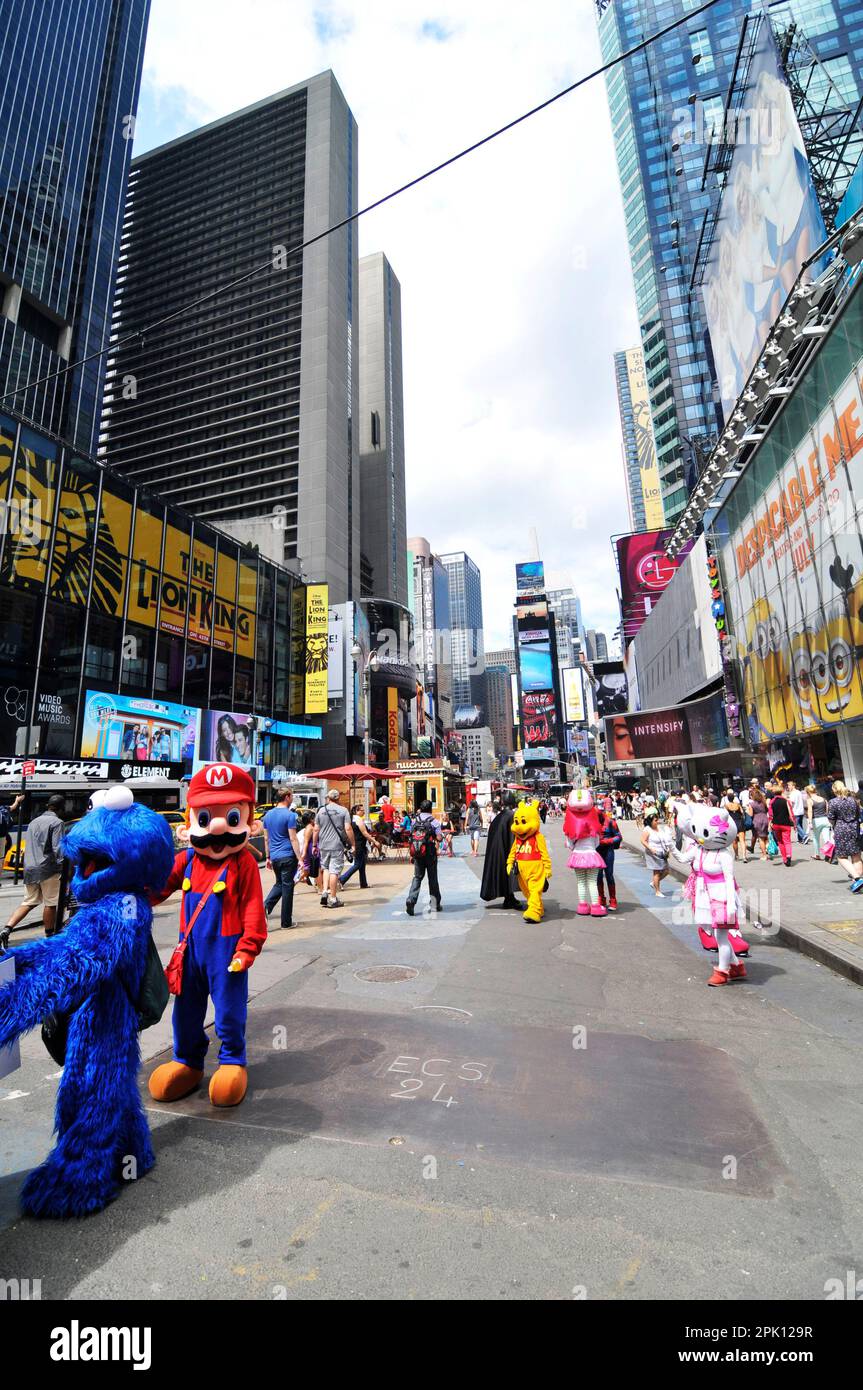 Costumed characters at Times Square, in Manhattan, New York City Stock ...