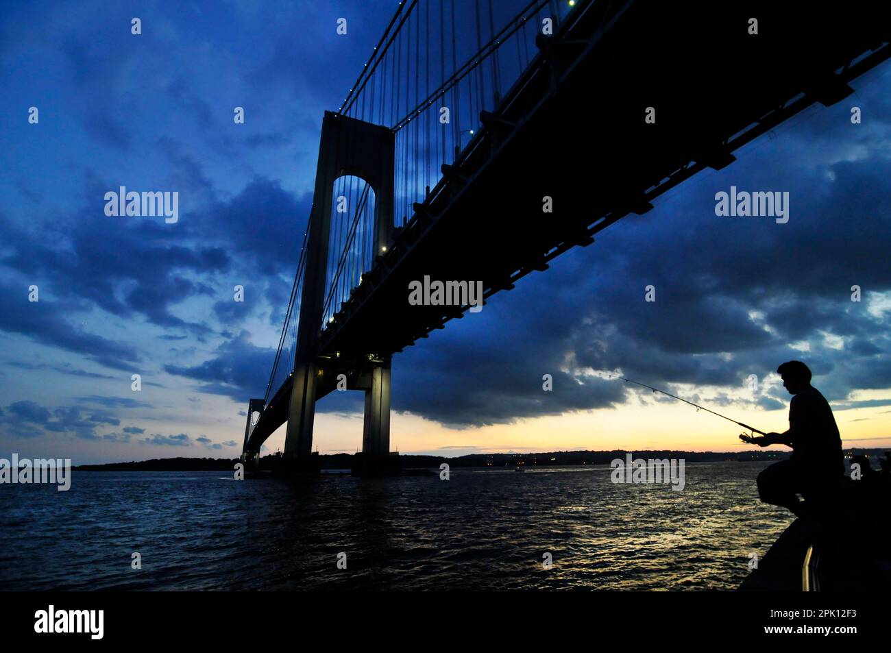The Verrazzano bridge as seen from the Bay Ridge Promenade in Brooklyn ...