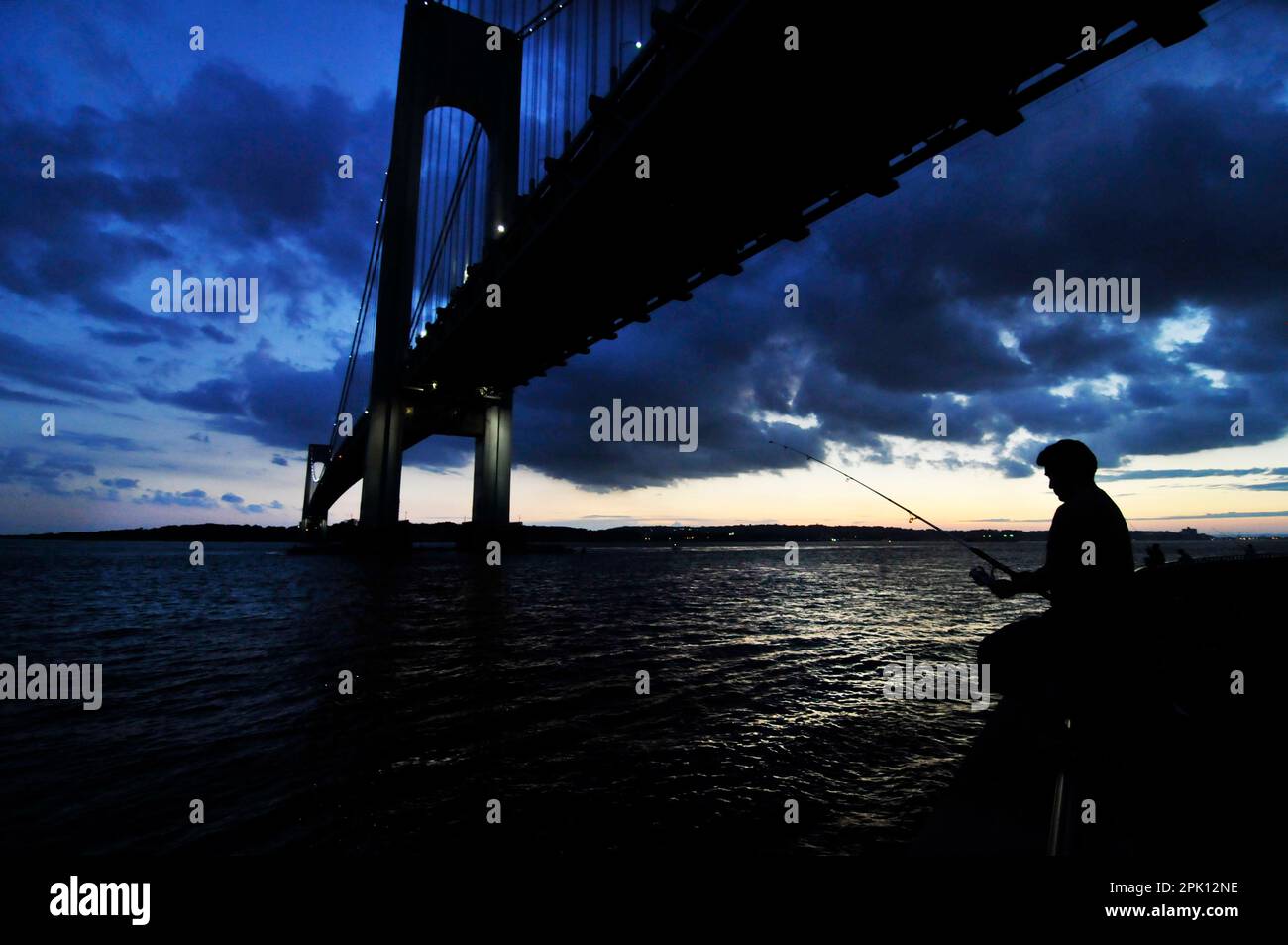 The Verrazzano bridge as seen from the Bay Ridge Promenade in Brooklyn ...