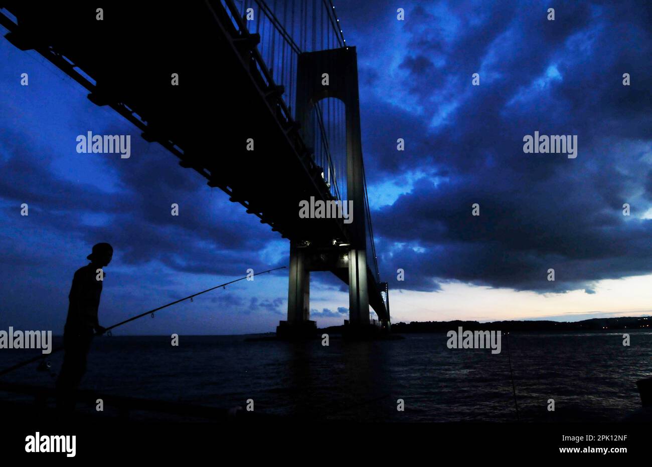 The Verrazzano bridge as seen from the Bay Ridge Promenade in Brooklyn ...