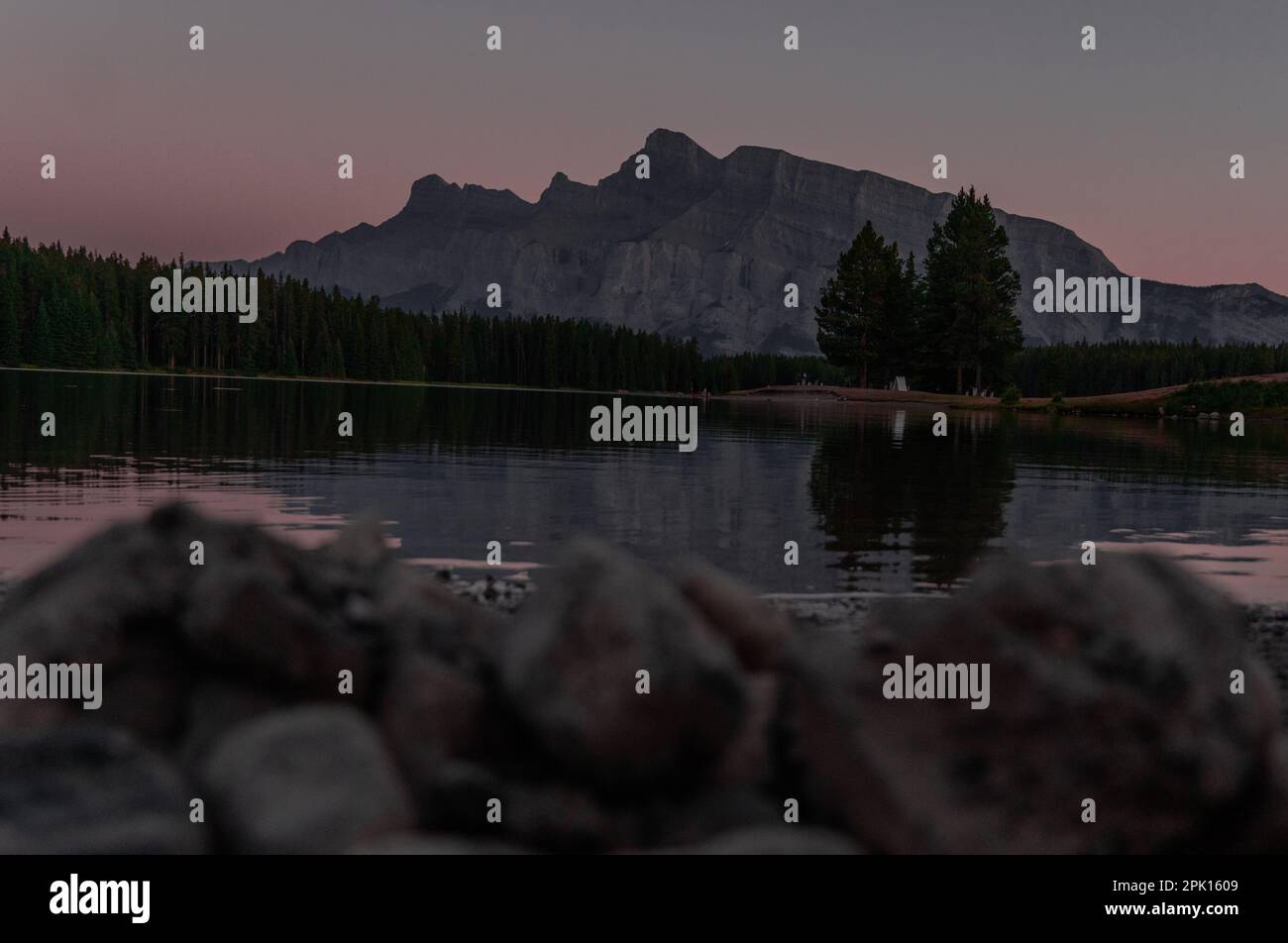 Summer sunset lake rocky hi-res stock photography and images - Alamy