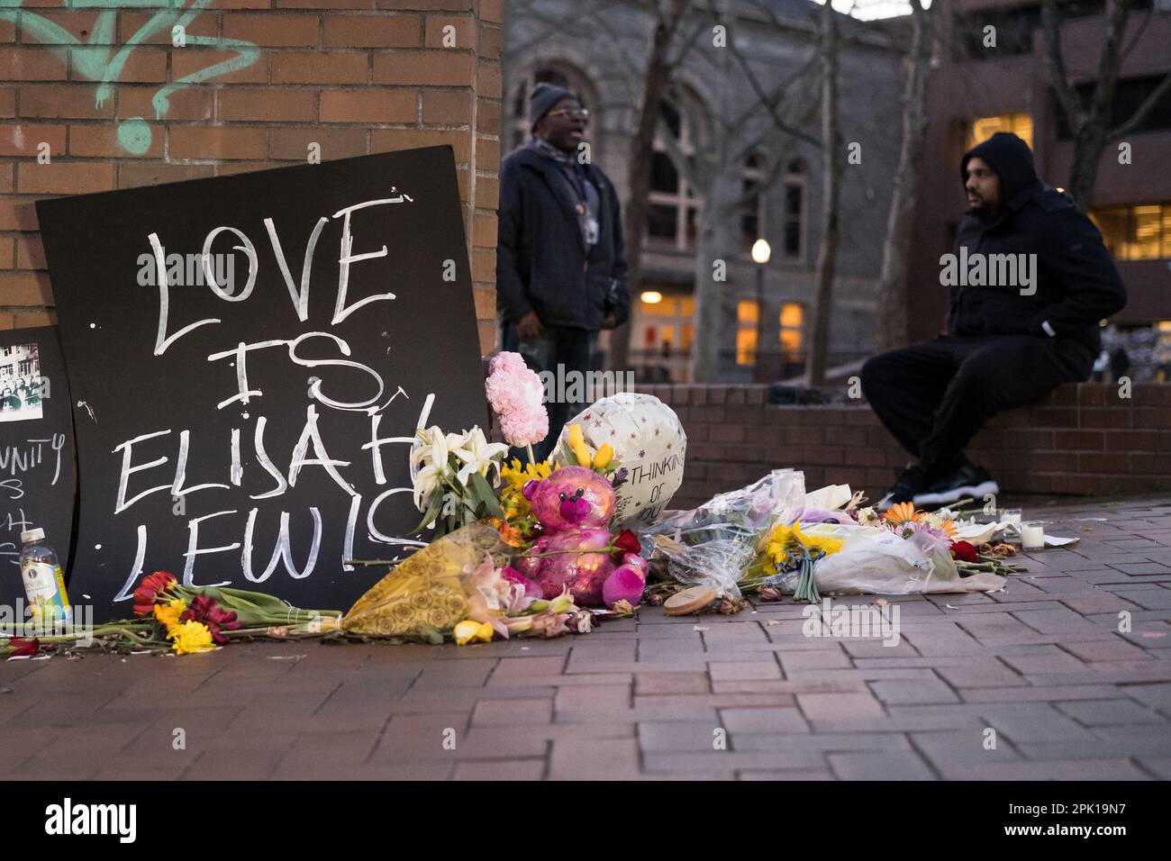 Seattle, USA. 4 Apr, 2023. Mario Dunham, Elijah Lewis’ brother, talks ...