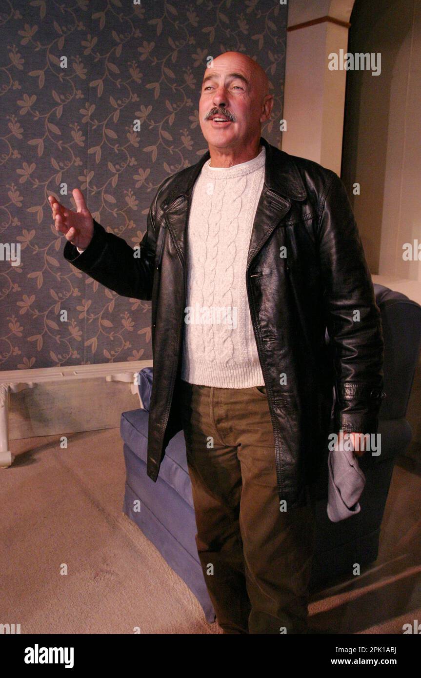 The Mexican actor Andrés García dies at the age of 81, the legendary ...