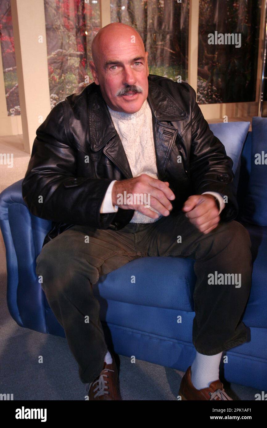 The Mexican actor Andrés García dies at the age of 81, the legendary ...