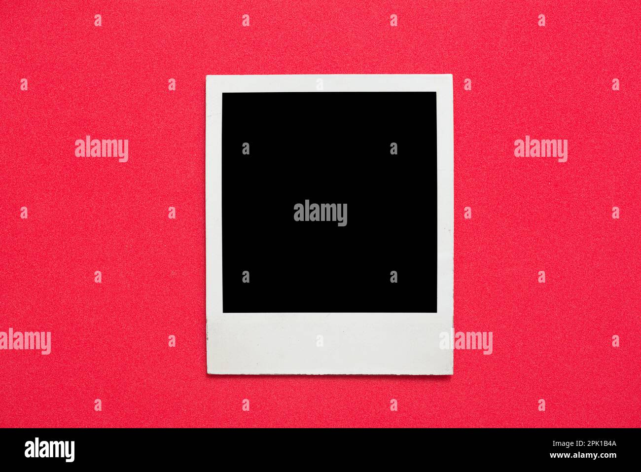 Red photo frame hi-res stock photography and images - Alamy