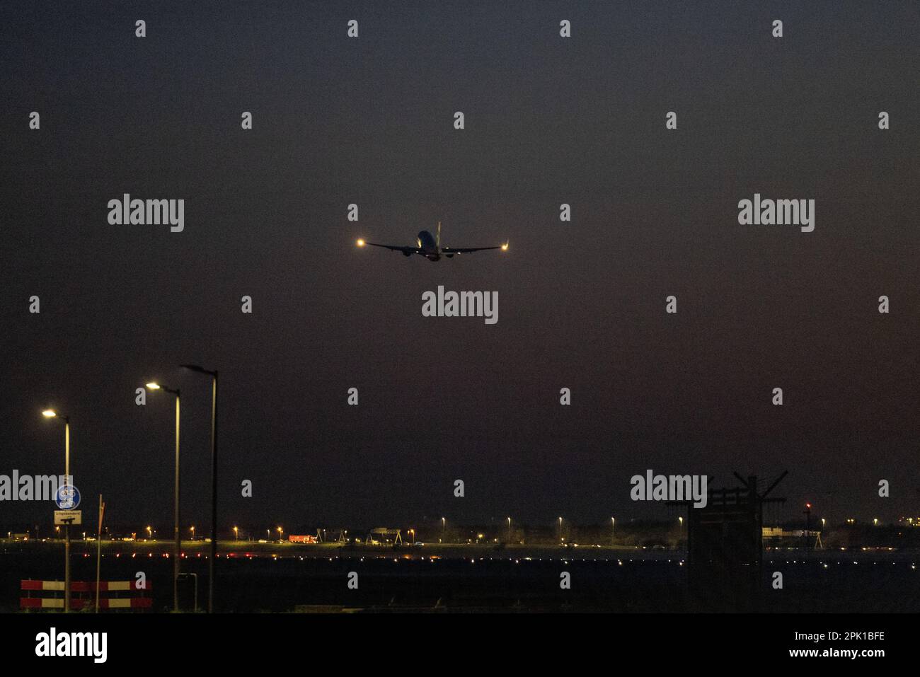 SCHIPHOL - A Transavia plane takes off from Schiphol. The airport wants ...