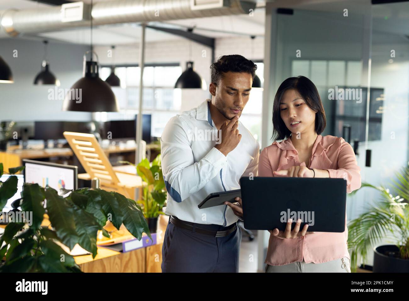 Business people discussing working office hi-res stock photography and ...