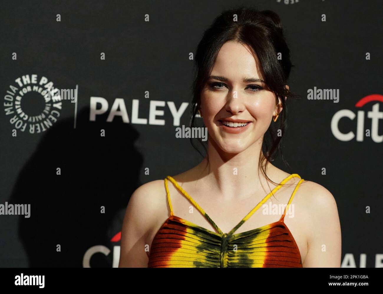 Rachel Brosnahan arrives at a screening of "The Marvelous Mrs. Maisel ...