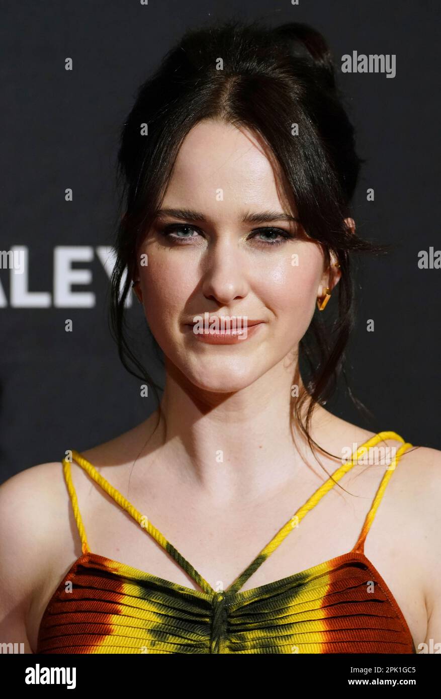 Rachel Brosnahan arrives at a screening of "The Marvelous Mrs. Maisel ...