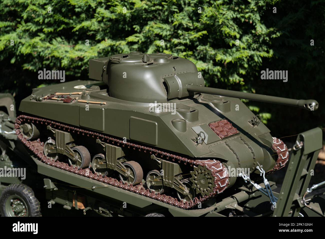 An 8ft remote control model tank and model tank transporter lorry which ...