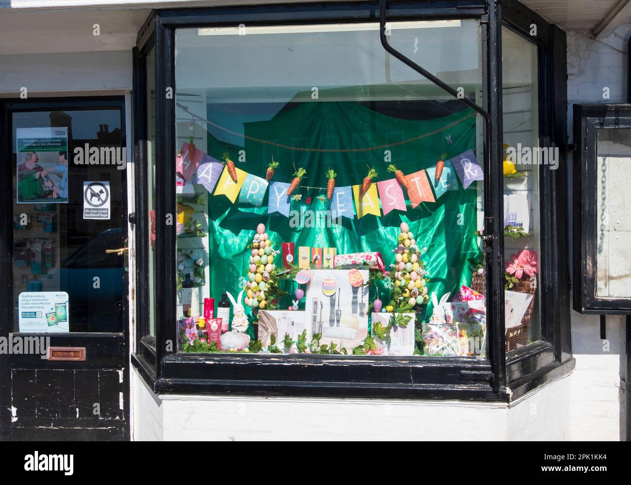 Easter Shop Window Display, Tenterden, Kent, UK Stock Photo - Alamy