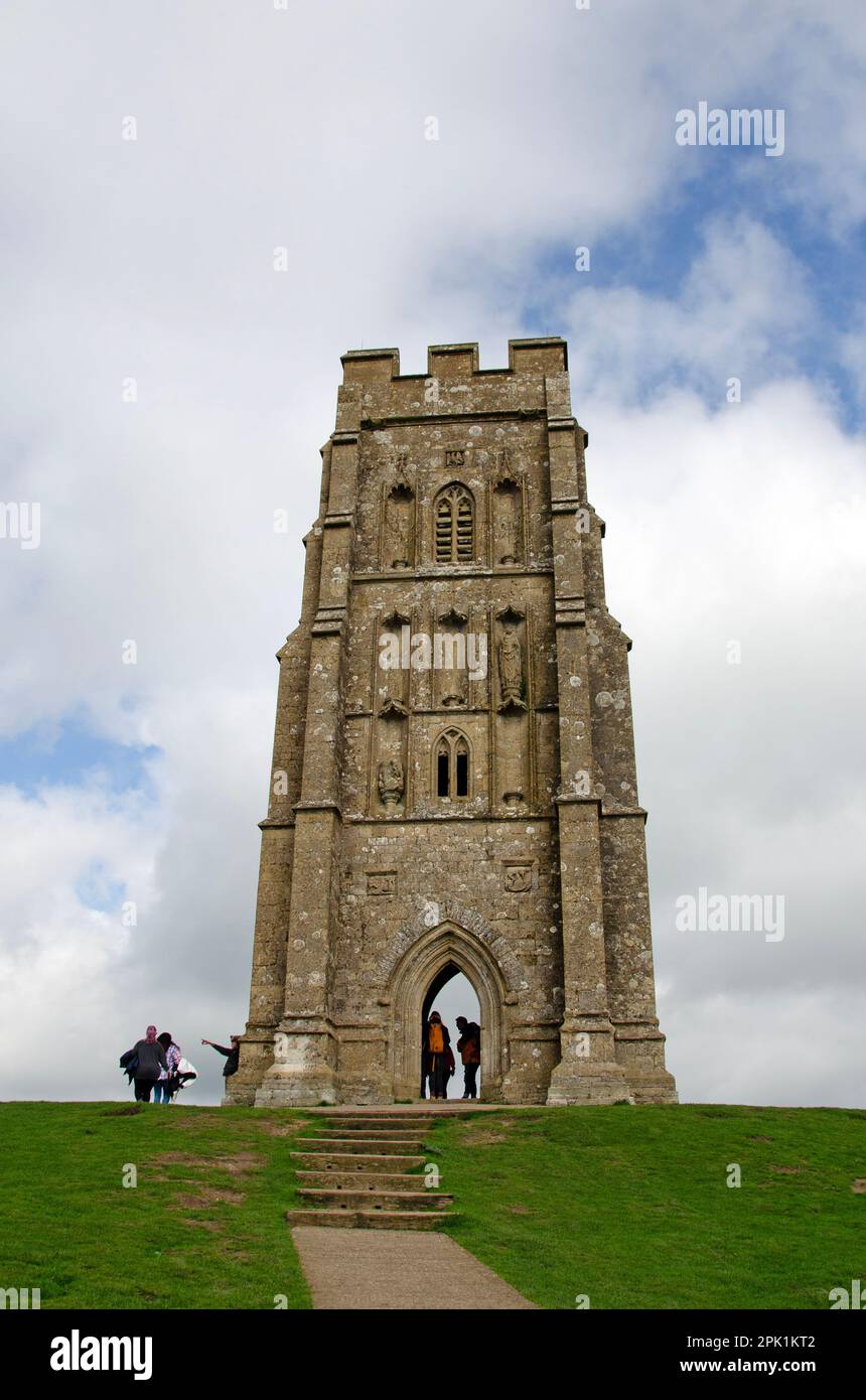 St michaels tower on glastonbury tor hi-res stock photography and ...