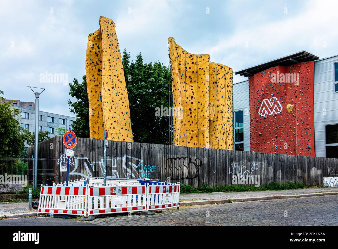 Magic Mountain Kletterhalle, Climbing and Bouldering wall ...