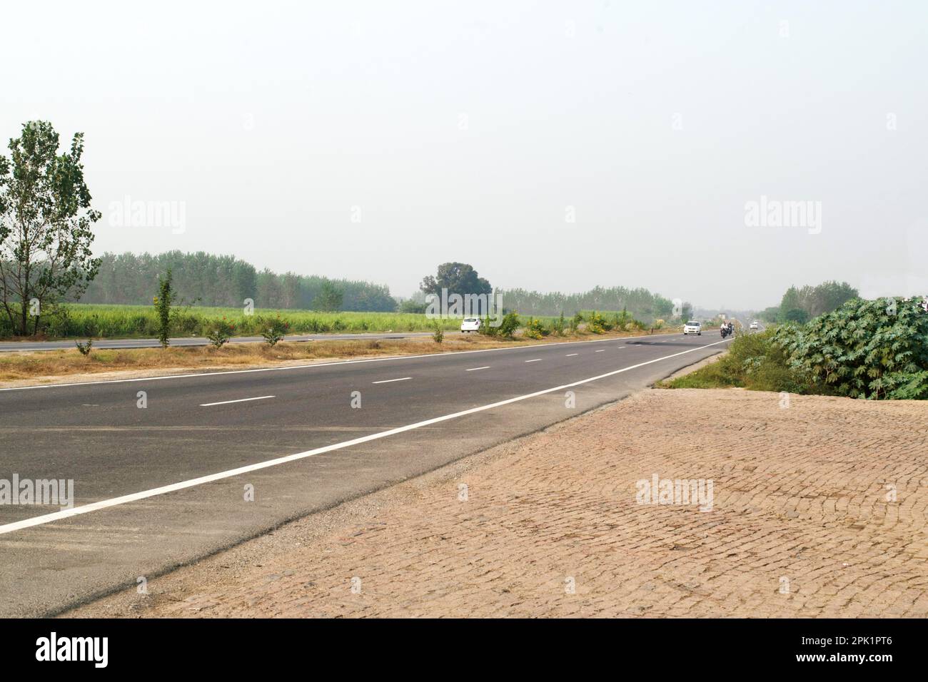 Clean and empty highway road at uttar pradesh Stock Photo - Alamy