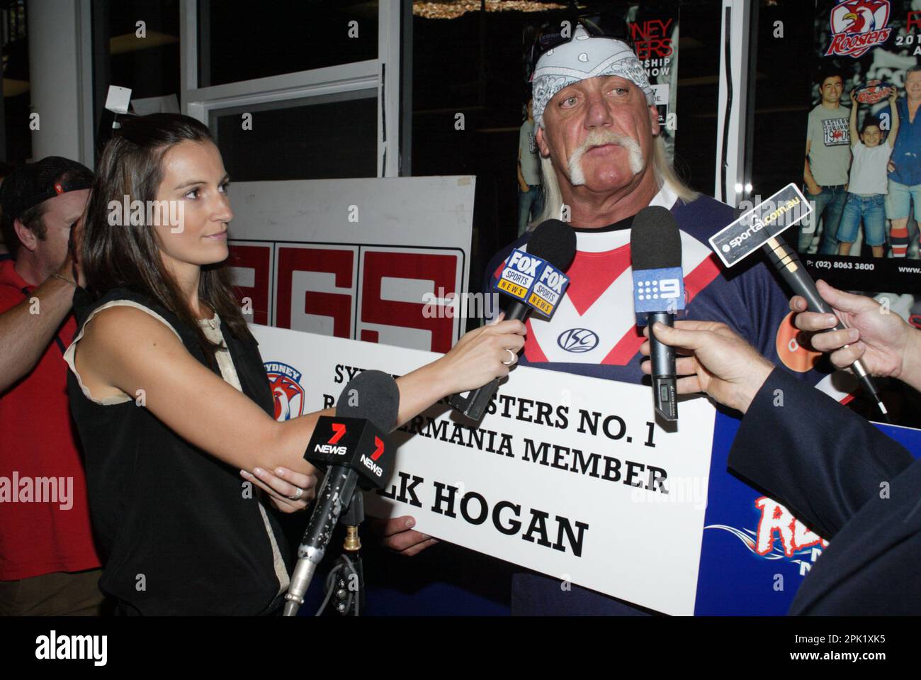 Hulk Hogan visits the Sydney Roosters rugby team at Sydney Football ...